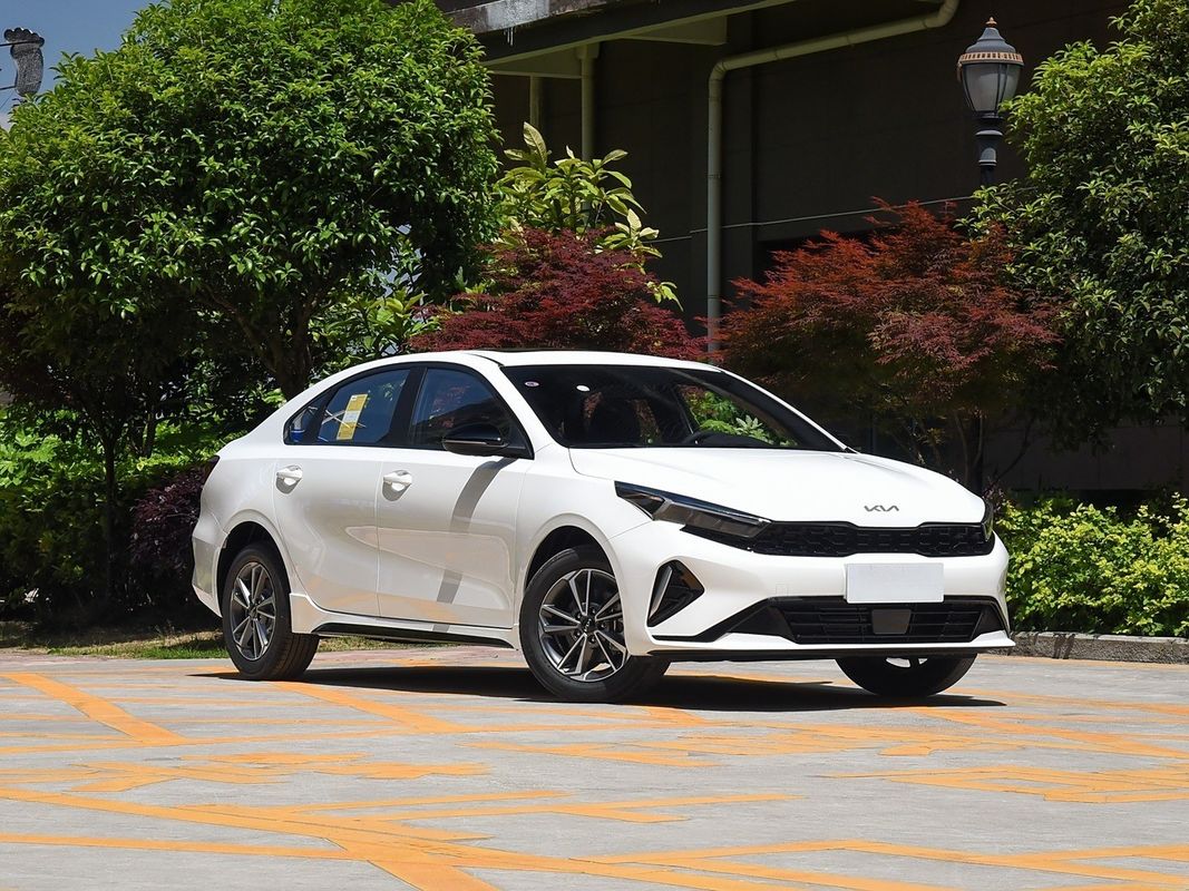 Kia K3 Korean Brand 5-Seat 2WD Gasoline Kia Cars With Automatic Gearbox ...
