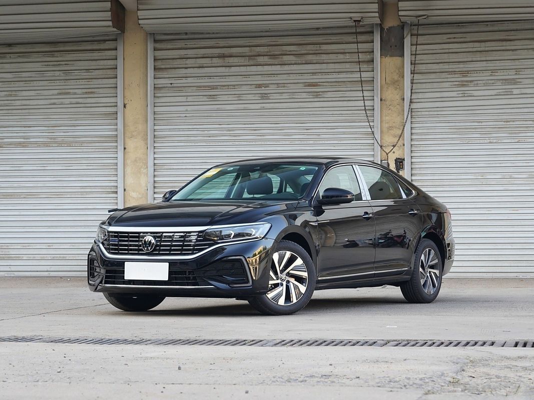 New Vw Electric Car Vehicle Volkswagen Passat Phev Plug In Hybrid Suv ...