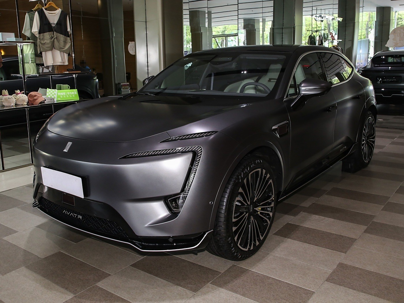 Changan Avita 11 580km Range Pure Electric EV Car Four Wheel Drive Double Motor